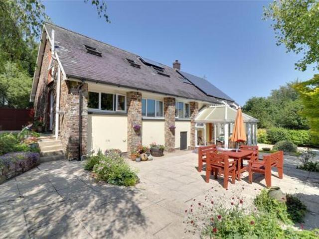 4 Bedroom House Devon Devon LS100953397