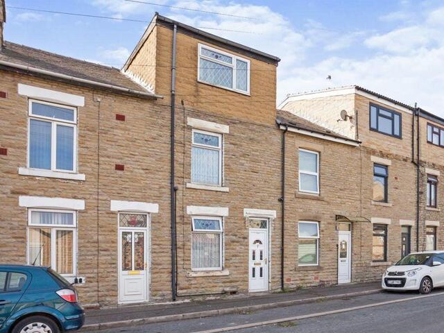 4 Bedroom House Dewsbury Kirklees LS98864779