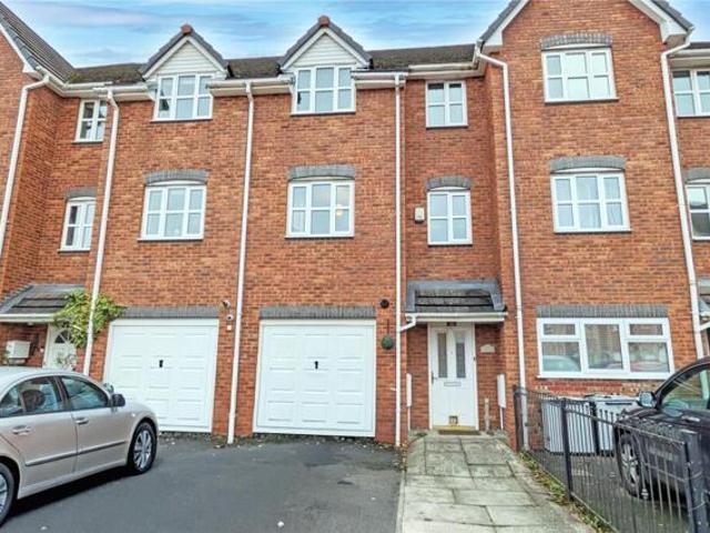 4 Bedroom House Denton Stockport 100398418