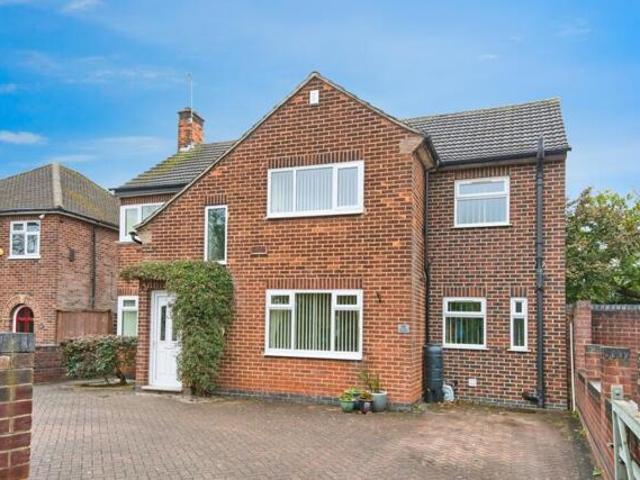4 Bedroom House Derby Derby LS99345058