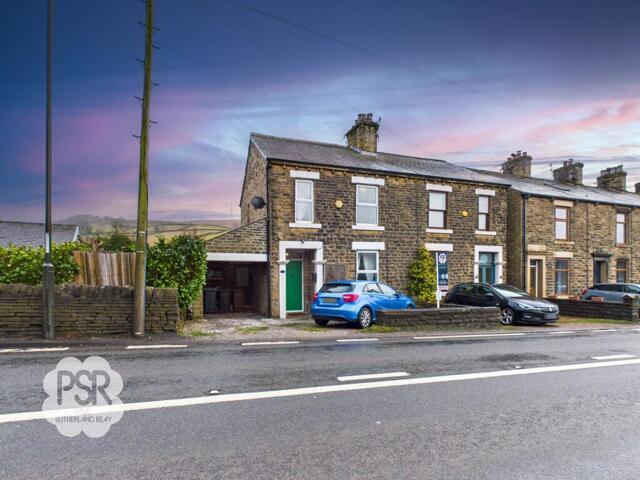 4 Bedroom House Derbyshire Derbyshire LS100426150