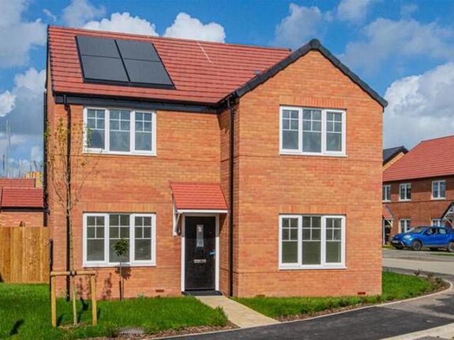 4 Bedroom House Desborough Northamptonshire LS101856010