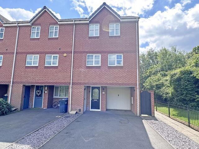 4 Bedroom House Dudley Sandwell LS100824931