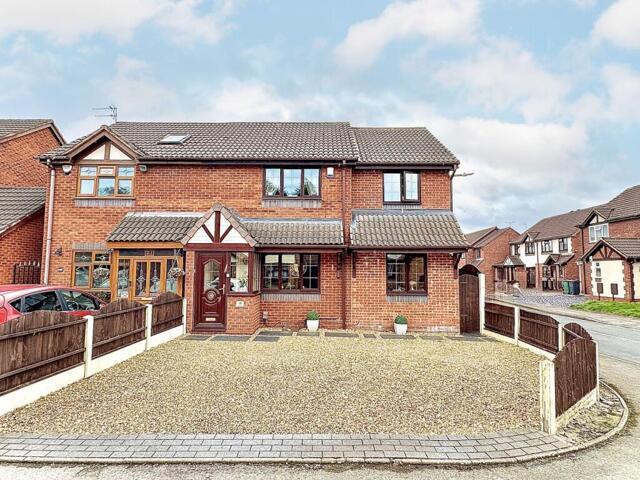 4 Bedroom House Dudley Wolverhampton LS101892008
