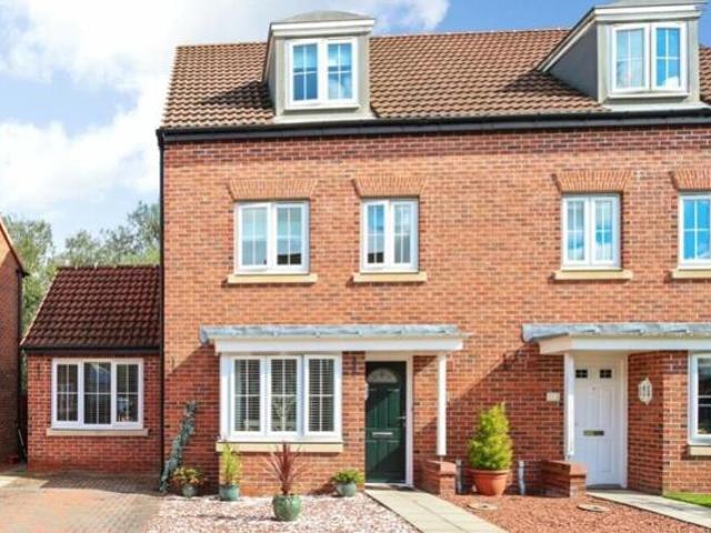 4 Bedroom House Durham County Durham LS99436952