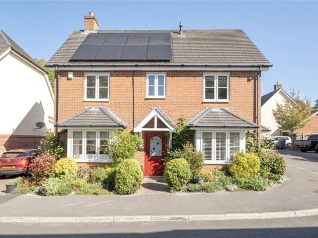 4 Bedroom House Emsworth Emsworth LS101676939