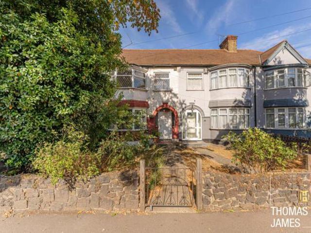 4 Bedroom House Enfield Greater London 98119537