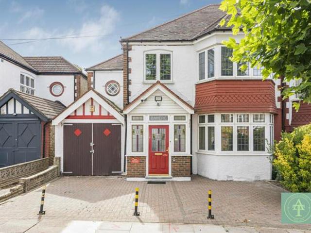 4 Bedroom House Enfield Greater London 101316379