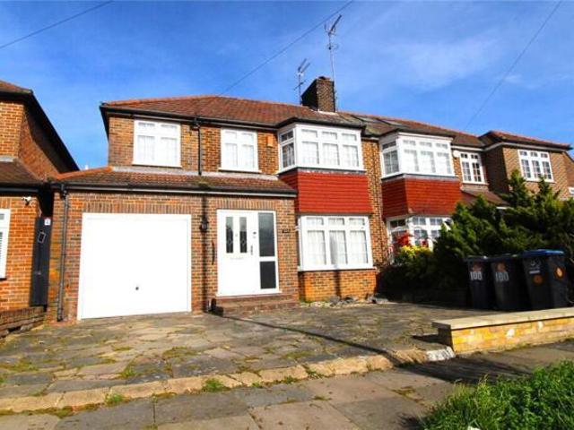 4 Bedroom House Enfield Greater London 101351873