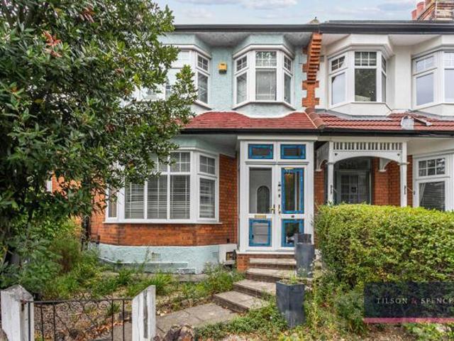 4 Bedroom House Enfield Greater London LS99688266