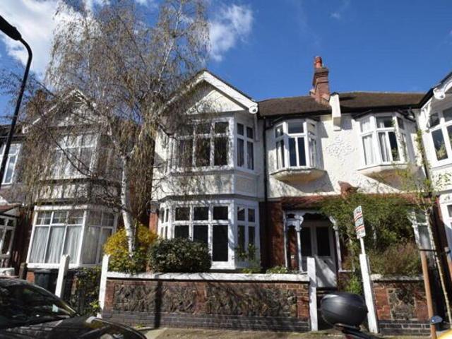 4 Bedroom House Ealing Greater London LS100648800