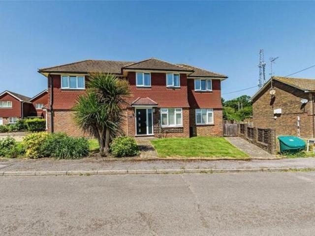 4 Bedroom House East Grinstead West Sussex LS101678596