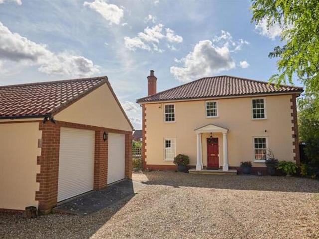 4 Bedroom House East Harling East Harling 98766079