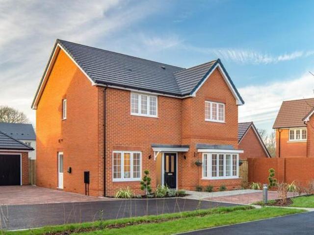 4 Bedroom House East Sussex East Sussex 101678210