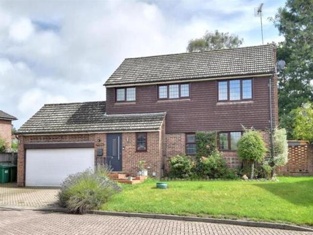 4 Bedroom House East Sussex East Sussex 99161836