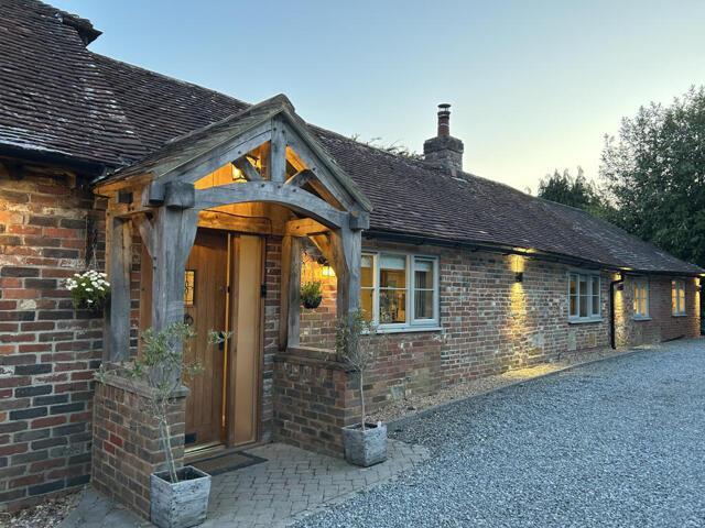4 Bedroom House East Sussex East Sussex LS100058204