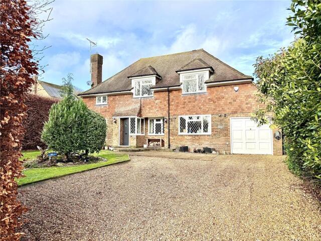 4 Bedroom House Eastbourne East Sussex 100733403