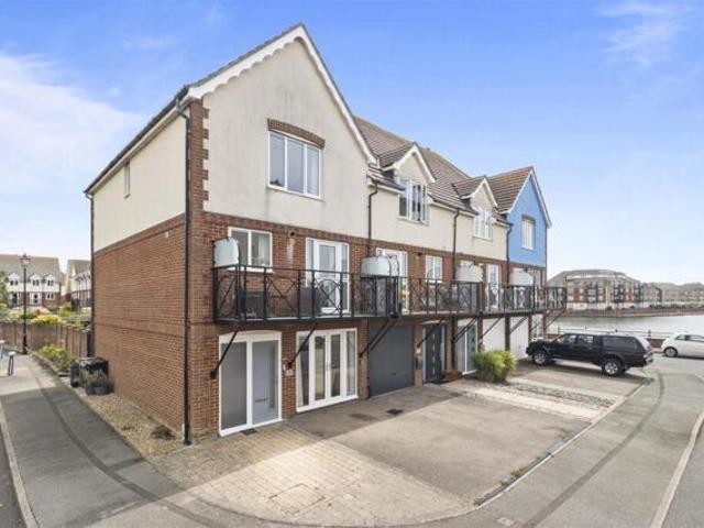 4 Bedroom House Eastbourne East Sussex LS99029122