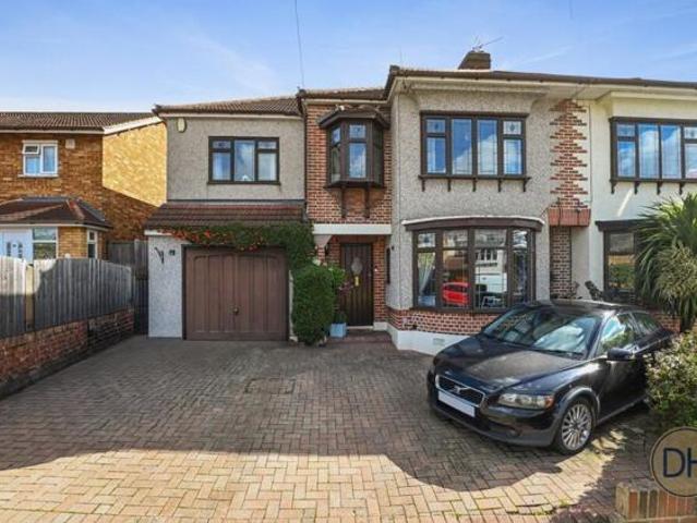 4 Bedroom House Epping Forest Great London 98687568