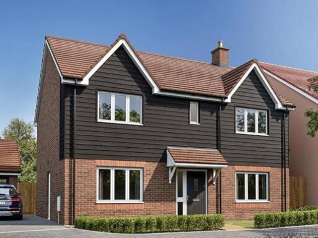 4 Bedroom House Essex Essex 100398366