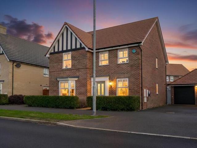 4 Bedroom House Essex Essex 100425943