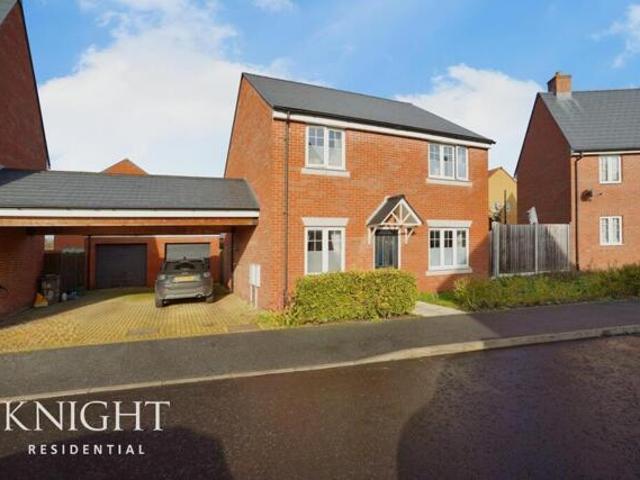 4 Bedroom House Essex Essex 98765813