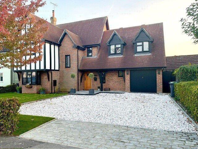 4 Bedroom House Essex Essex LS101675761