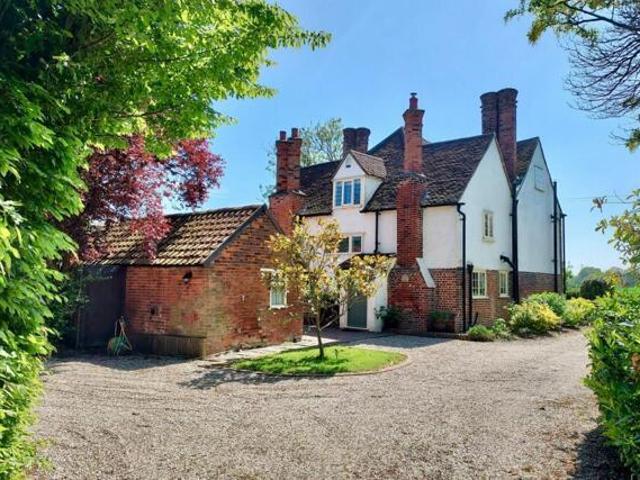 4 Bedroom House Essex Essex LS102023782