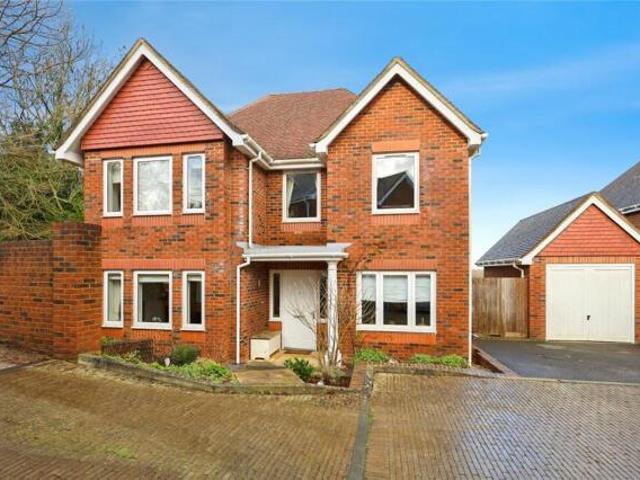 4 Bedroom House Etchingham East Sussex 99029597