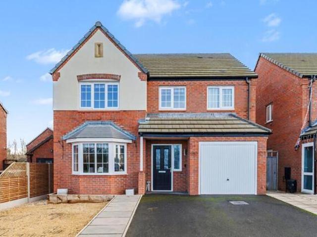 4 Bedroom House Evesham Worcestershire 98718549