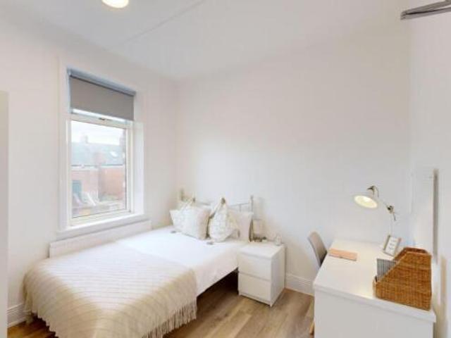 4 bedroom house for rent in 92 Cartington Terrace NE6 5SH, NE6