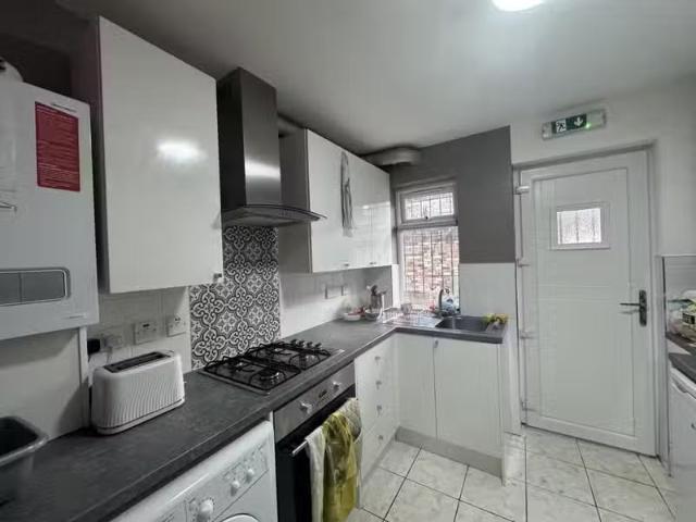 4 bedroom house for rent in Connaught Road, Kensington, Liverp.