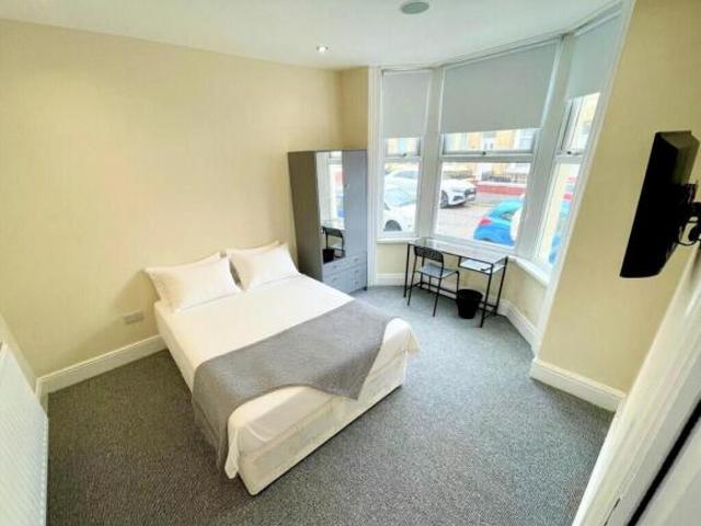 4 bedroom house for rent in Connaught Road, Liverpool, Merseyside, L7