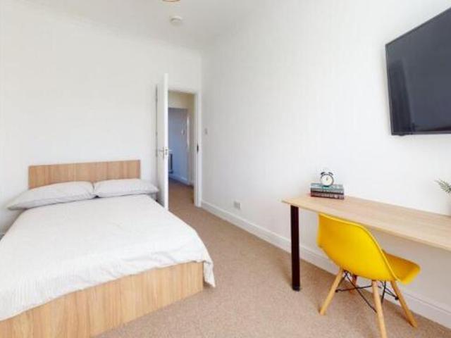 4 bedroom house for rent in Carholme Road, Lincoln, LN1