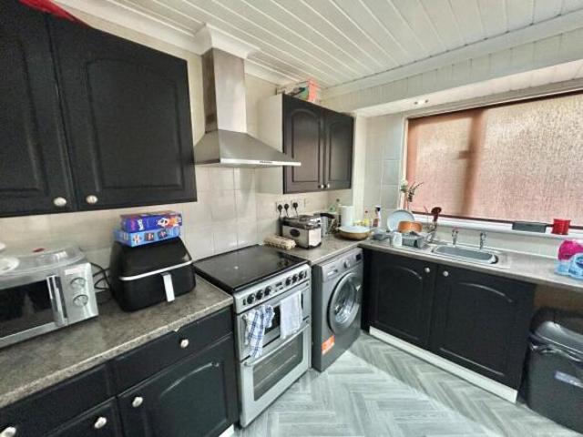 4 bedroom house for rent in Casper Court, NOTTINGHAM, NG5