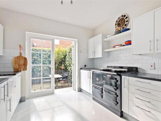 4 bedroom house for rent in Church Road, London, SW19