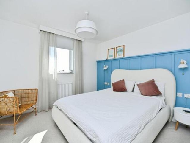 4 bedroom house for rent in Chalk Cliff Road, Saltdean, BN2
