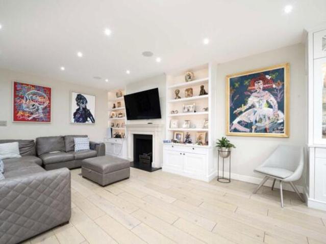 4 bedroom house for rent in Chara Place, Chiswick, W4