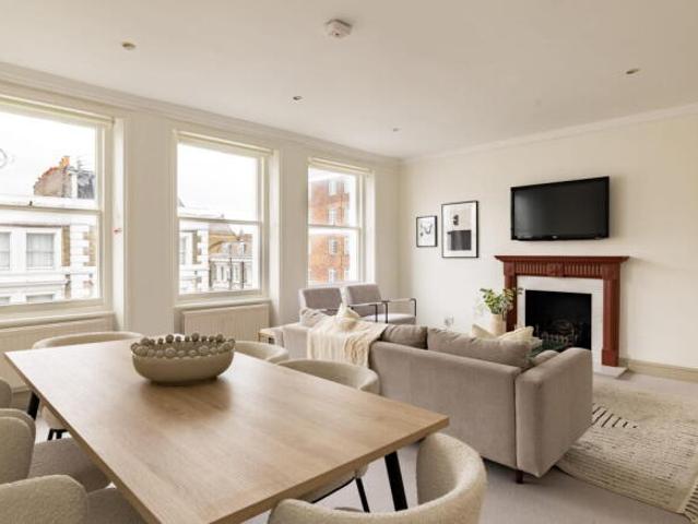 4 bedroom house for rent in Charleville Road, W14