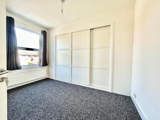 4 bedroom house for rent in Clements Road, East Ham E6