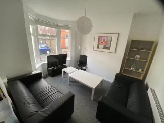 4 bedroom house for rent in Cretan Road LET ONLY, Liverpool, L15