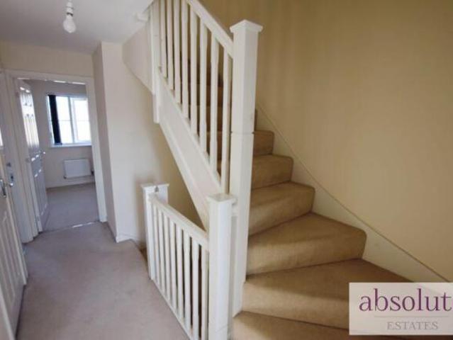 4 bedroom house for rent in Crispin Drive, Woodlands Park Development, Bedford, MK41