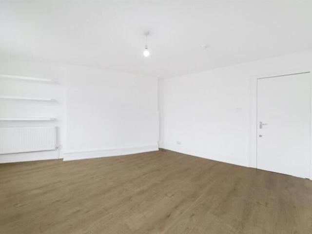 4 bedroom house for rent in Crossway, Hackney, N16