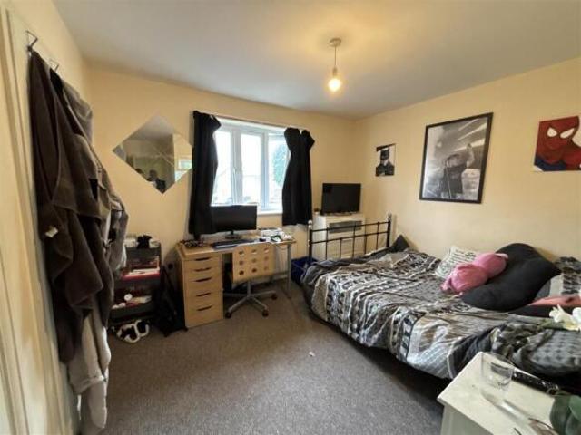 4 bedroom house for rent in Cropthorne Road South, Bristol, BS7