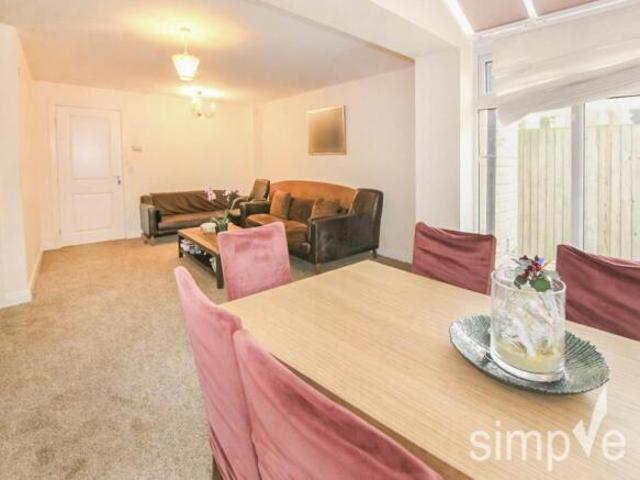 4 bedroom house for rent in Albacore Way, Hayes, Middlesex, UB3