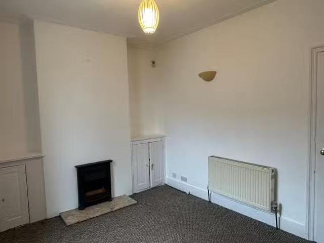 4 bedroom house for rent in Albion Road, Gravesend, DA12