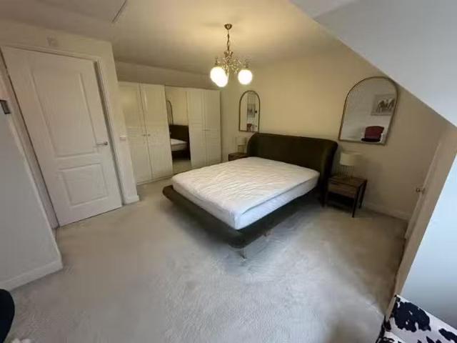 4 bedroom house for rent in Alexander Road, Frenchay, BS16