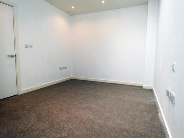 4 bedroom house for rent in Armstrong Close, SE3