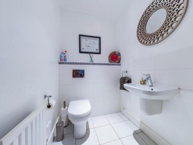 4 bedroom house for rent in Armstrong Drive, Worcester, Worcestershire, WR1