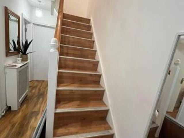 4 bedroom house for rent in Avis Square, Stepney, London, E1